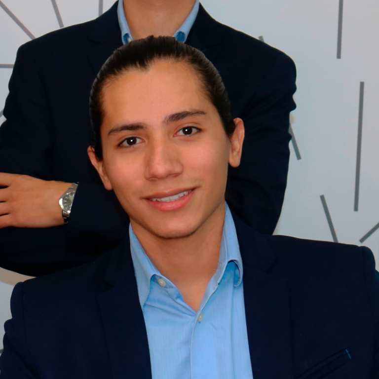 Alejandro Zamora Esquivel - Startups Latam