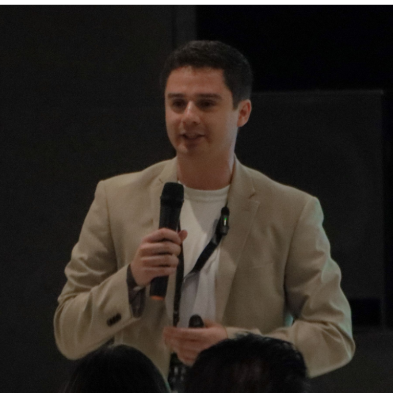Victor Corvalán - Startups Latam